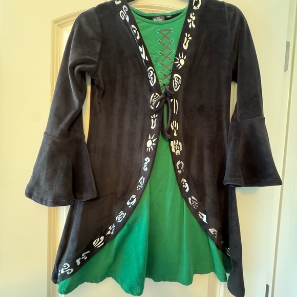 Disney | Costumes | Disney Hocus Pocus Green And Black Top | Poshmark